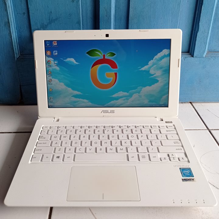 Jual ASUS X200M Putih HDMI RAM 2GB HDD 320GB Layar 12 inch Netbook ...