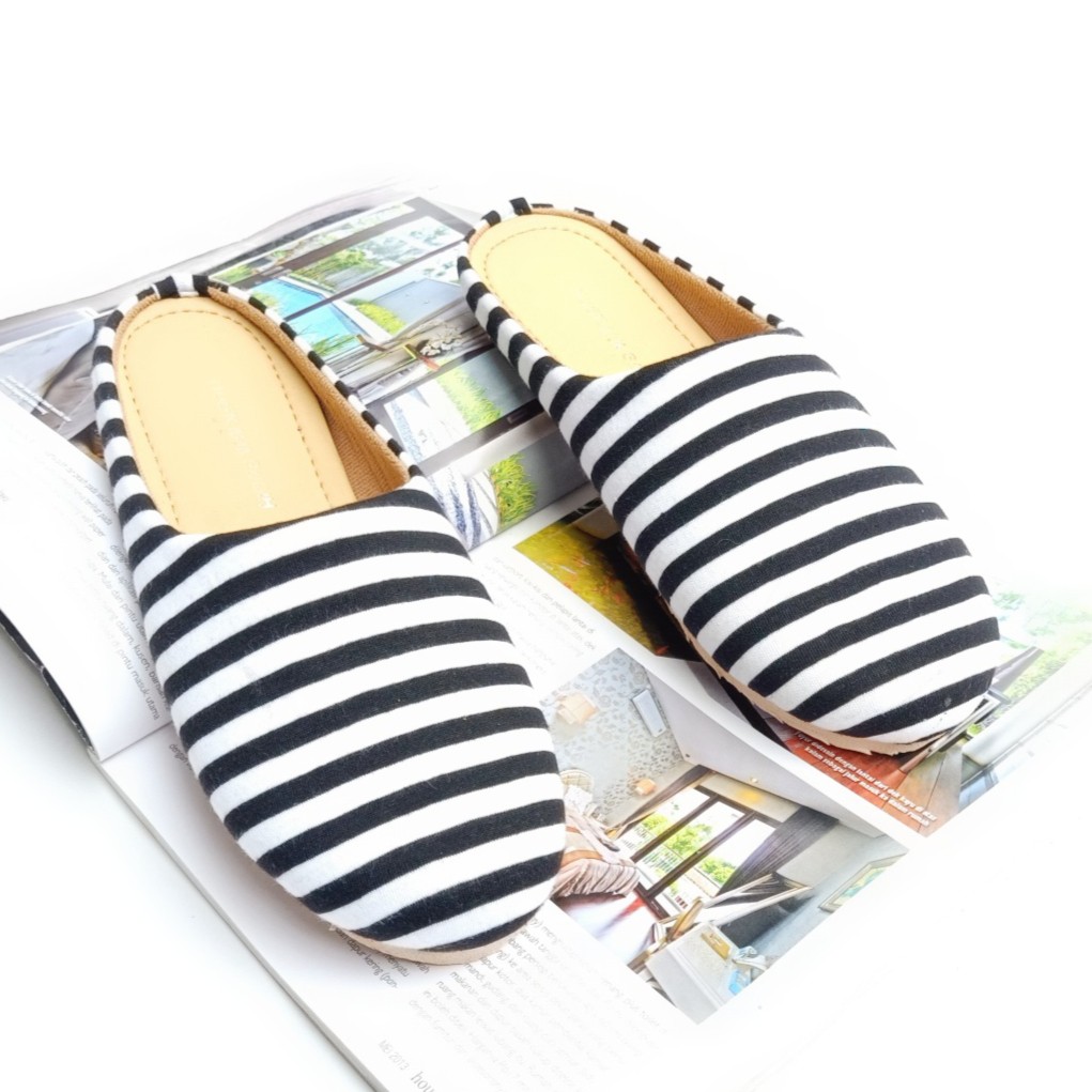 Jual Sandal Spon Selop Nagita Ringan Dan Empukmodel terbaru brand lokal ...