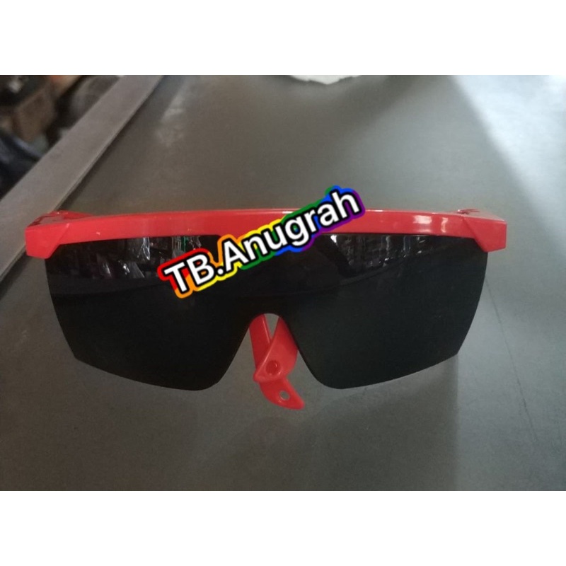 Jual Kacamata Safety Kacamata Las Gerinda Hitam / Kaca Mata Safety ...