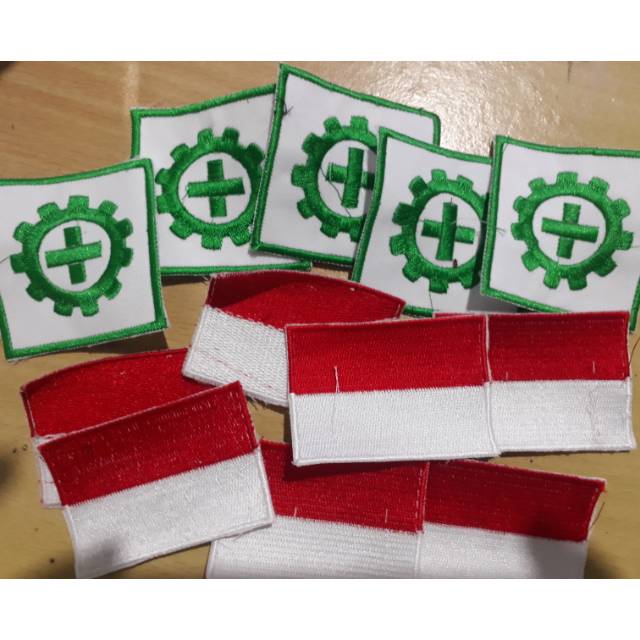 Jual BADGE MERAH PUTIH DAN SAFETY SEPAKET | Shopee Indonesia