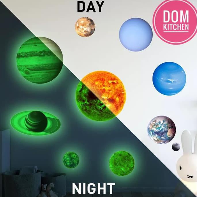 Jual Stiker Dinding Bercahaya 10 Planet Tata Surya Menyala Dalam Gelap ...