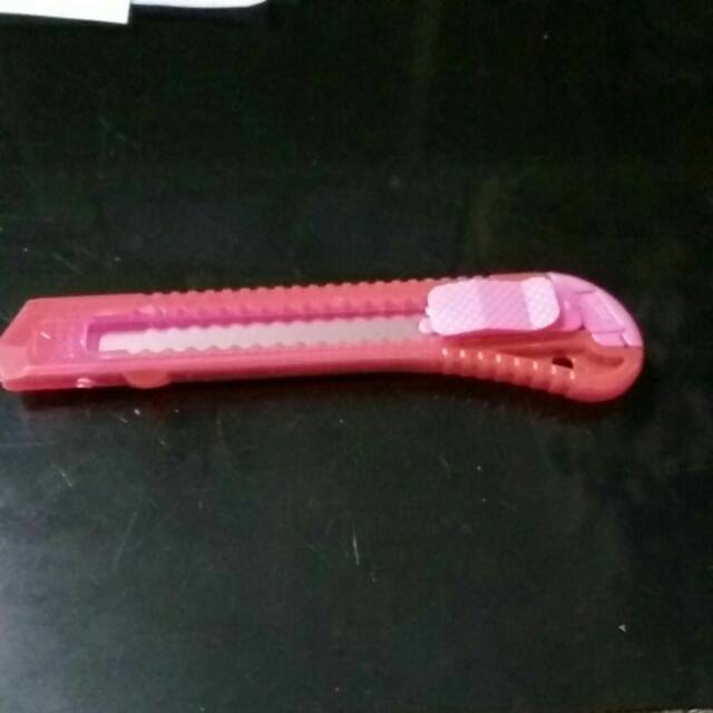 Jual PISAU CUTTER WARNA I | Shopee Indonesia