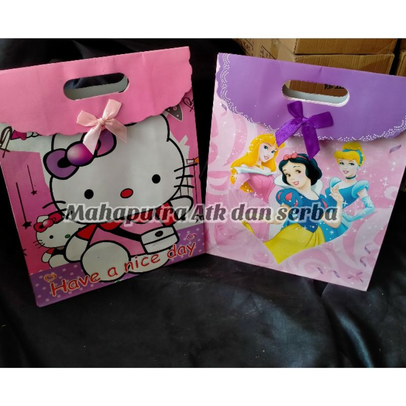 Jual Tas Kado/ Paper Bag High Quality/ Tas Kertas Kado Lucu | Shopee ...