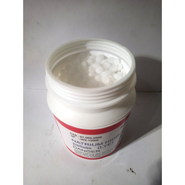 Jual naoh sodium hidroksida pellets laboratorium grade | Shopee Indonesia