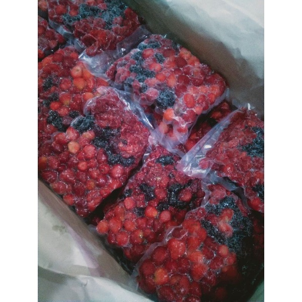 Jual FROZEN MIX BERRY /MIX BERRIES /RASBERY MiX 500GR | Shopee Indonesia