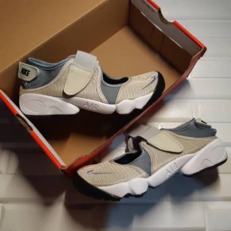 Jual NIKE AIR RIFT GREY (ORIGINAL 100%) | Shopee Indonesia