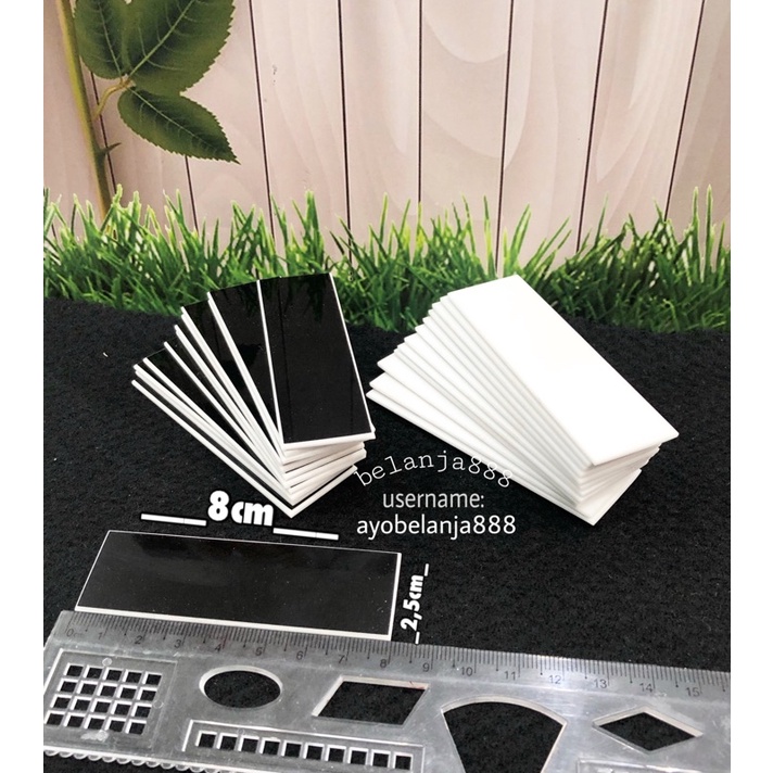Jual Bahan papan nama dada acrilyc polos 2 sisi hitam putih 8cmX2,5cm ...