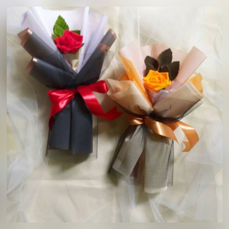 Jual BUCKET BUNGA SINGLE MURAH/ BUNGA FLANEL/BUKET WISUDA | Shopee ...