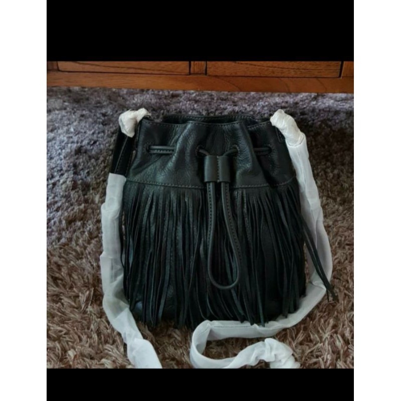 Jual Fossil Jules Fringe Black Small | Shopee Indonesia