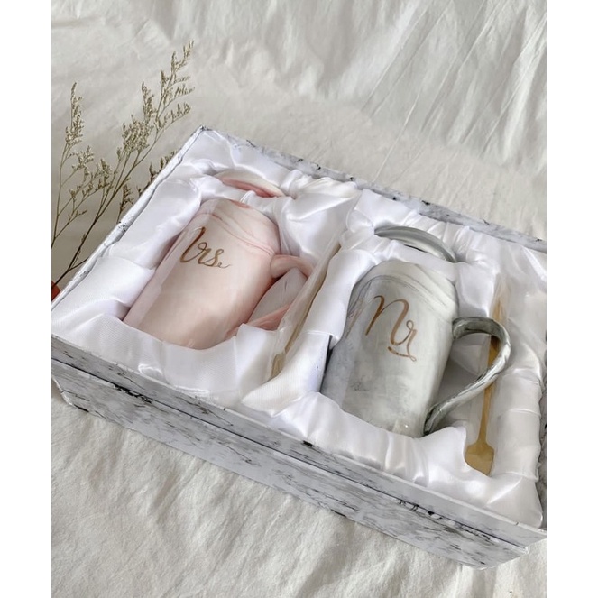 Jual HAMPERS MUG COUPLE PREMIUM | HAMPERS WEDDING | HAMPERS ENGAGEMENT ...