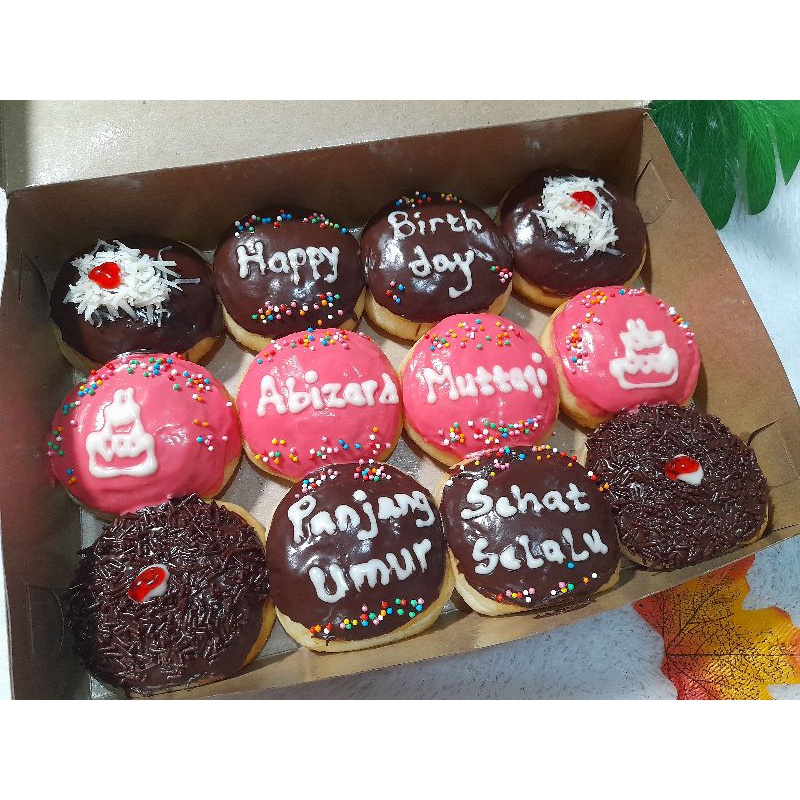Jual Donat ultah isi 12/Donat ultah anak perempuan (Bisa request ...