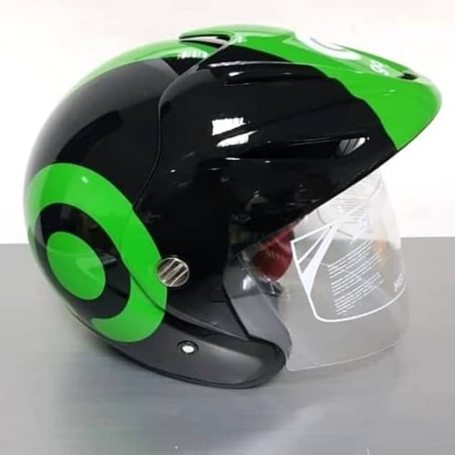 Jual Helm standart pet gojek logo baru free masker | Shopee Indonesia