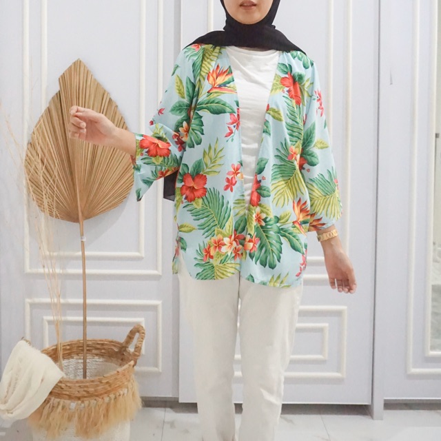 Jual L OUTER BUNGA / CARDIGAN BUNGA / BAJU PANTAI / OUTFIT PANTAI ...