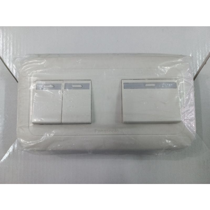 Jual Saklar seri 3 panasonic wide series | Shopee Indonesia