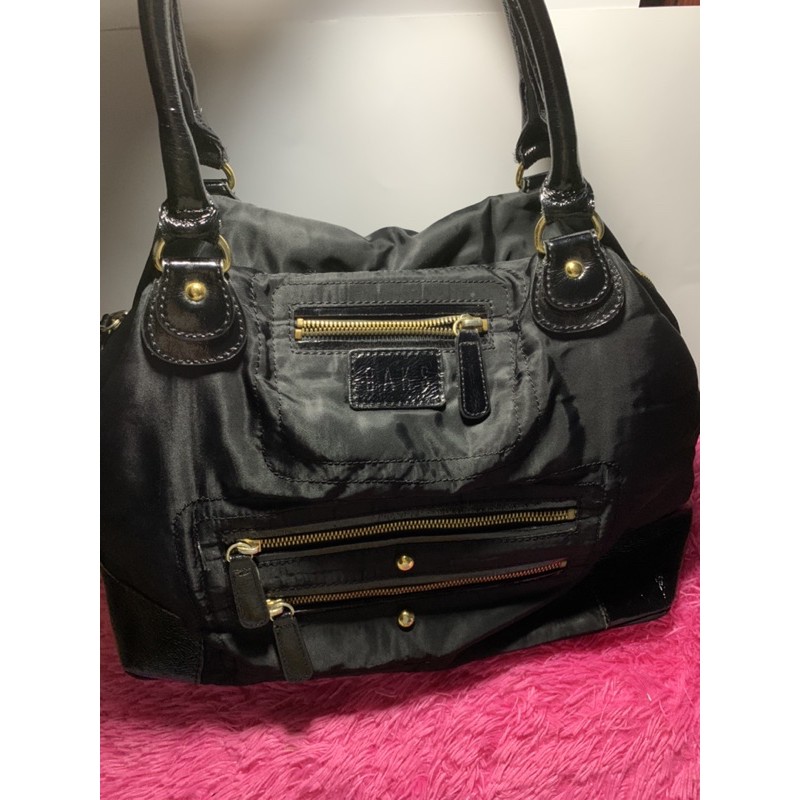 Jual Tas hobo wanita daks warna hitam preloved | Shopee Indonesia
