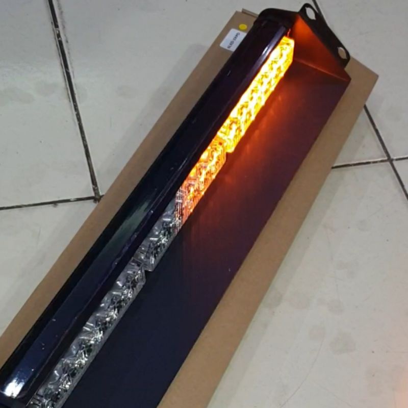 Jual Lampu Led dasbod tempel kaca 3 susun colok laiter kuning | Shopee ...