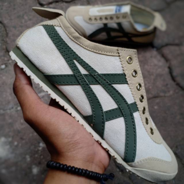 Jual ASICS TIGER ONITSUKA SLIP-ON UNISEX cream army | Shopee Indonesia