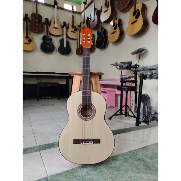 Jual Gitar Classic Yamaha | Shopee Indonesia