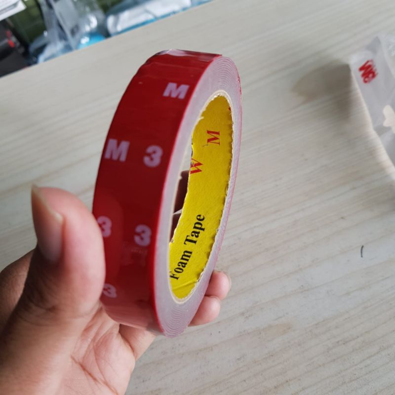 Jual Double tape 3M Isolasi 3M 2cm x 4,5 Meter Merah Isolasi tri em | Shopee Indonesia