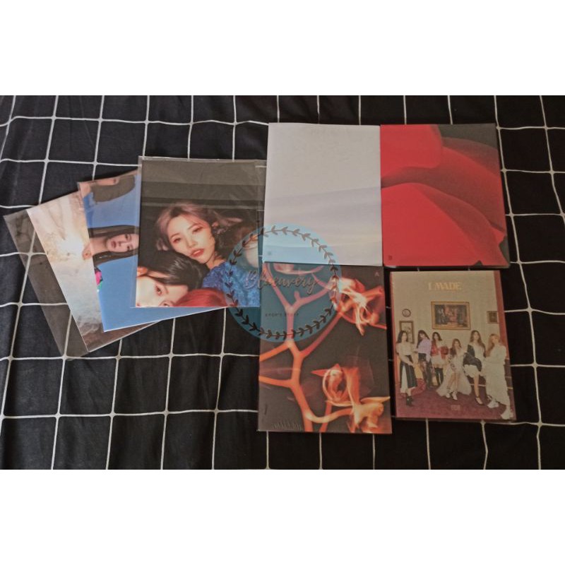 Jual [READY STOCK] (G) I-DLE I made album sealed gidle idle (G)I-DLE ...