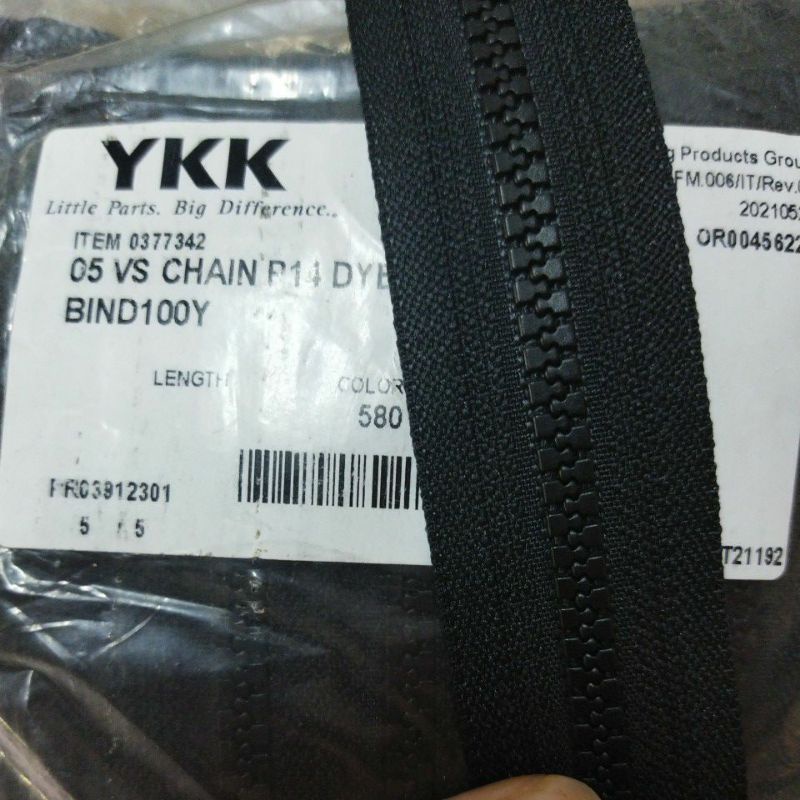Jual Daun Resleting Meteran Vislon YKK Nomor 5 Hitam | Shopee Indonesia