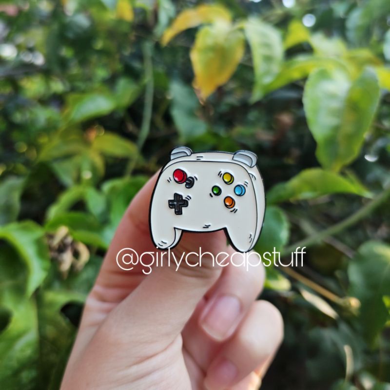 Jual Pin Enamel Console Joystick Nintendo Gamepad Hard Enamel Pin ...
