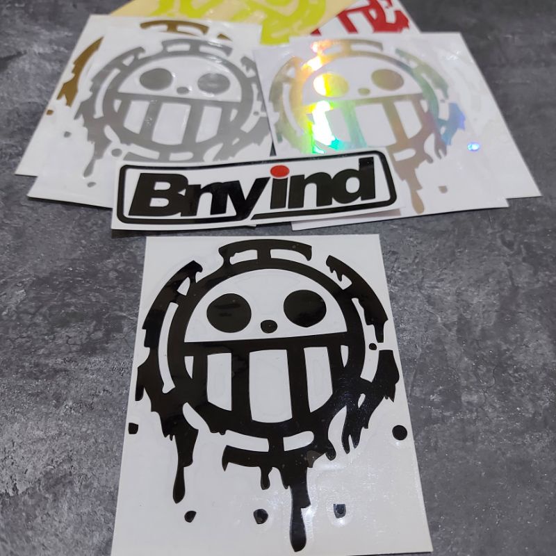 Jual STICKER TRAFALGAR LAW ONE PIECE CUTTING | Shopee Indonesia