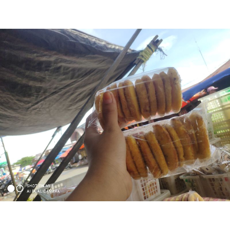 Jual Roti panggang Kuning Khas Kandangan isi 10 pcs | Shopee Indonesia