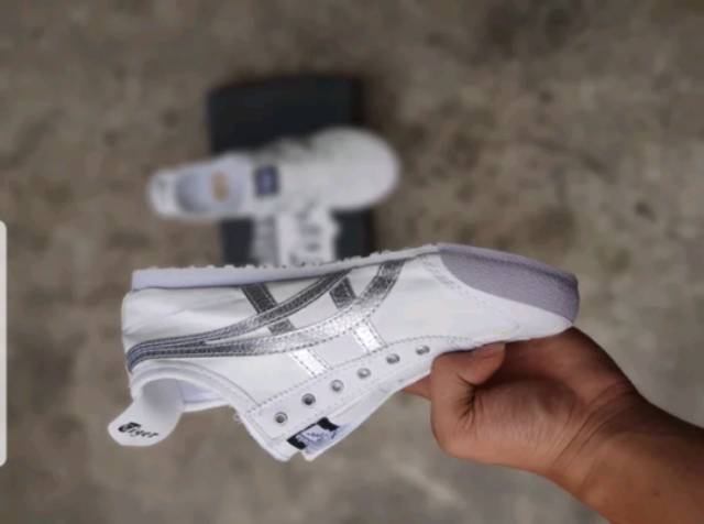Jual Sepatu onit women putih silver grade original | Shopee Indonesia