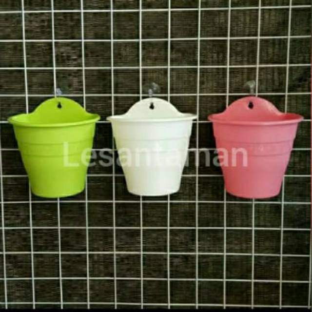 Jual Pot dingding warna/pot bunga/pot gantung/pot tempel dingding ...
