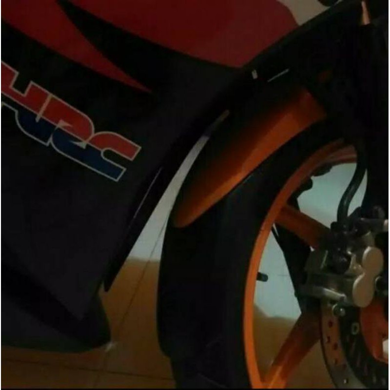 Jual Sambungan spakbor depan CBR facelift 150 dan CB150 | Shopee Indonesia