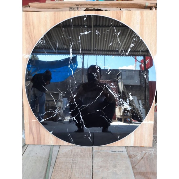 Jual Granit meja bulat hitam motif ukuran 60x60 glossy | Shopee Indonesia