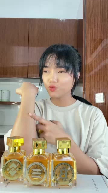 Jual Hodl Scent Parfum Eau De Perfume 75 ml Tahan Lama EDP BTC ETH BNB ...