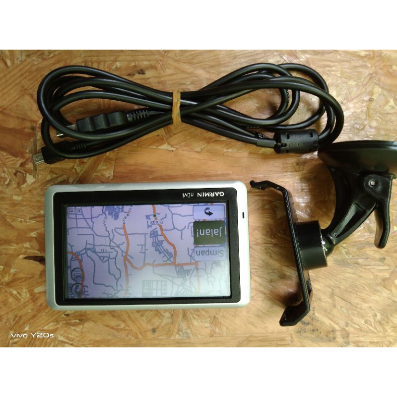Jual GPS Navigasi Mobil GPS Garmin Nuvi 200 Second Normal Sinyal Oke ...