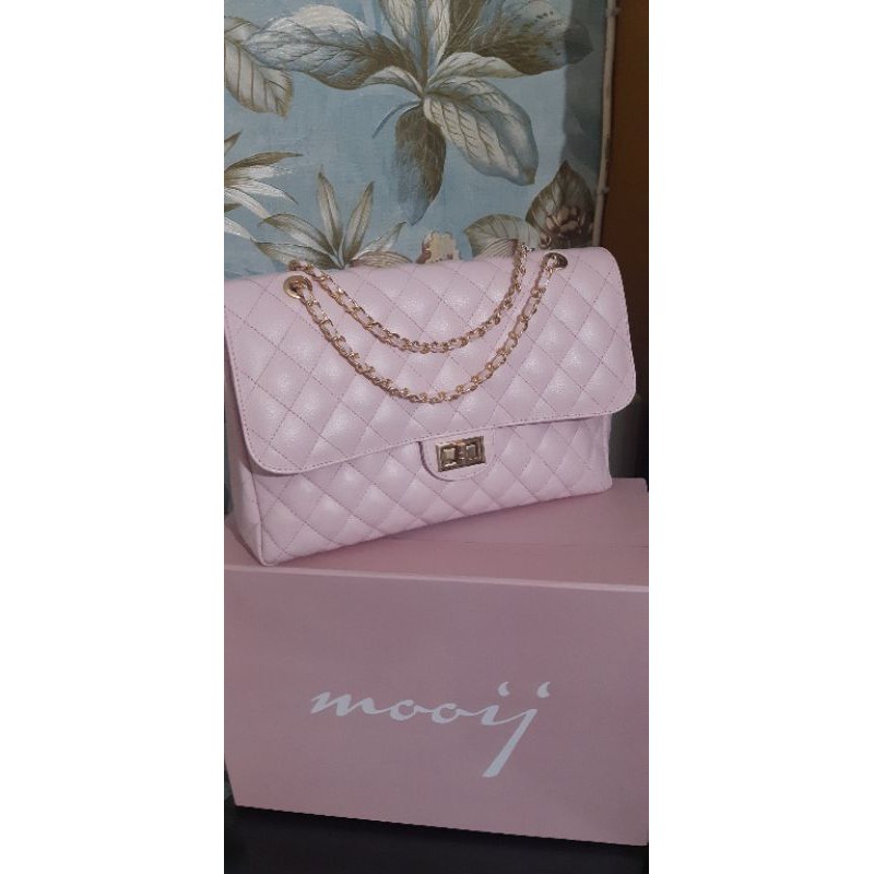 Jual Mara Diva Bag Medium ( pink lace ) - Mooij ( preloved ) | Shopee ...