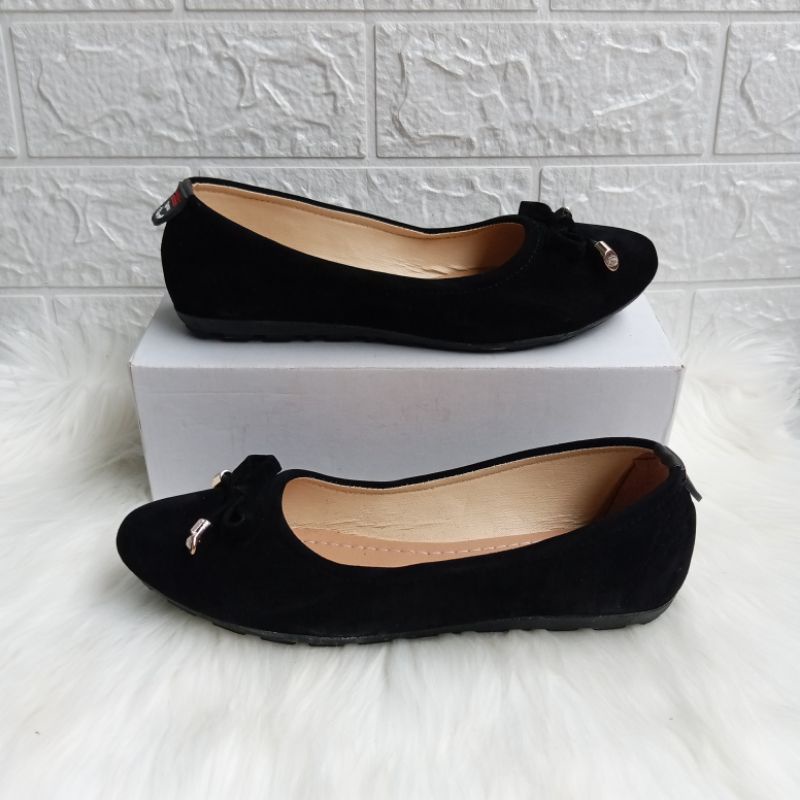 Jual Sepatu Wanita Terbaru Flat Shoes Wanita Kekinian Sepatu Balet ...