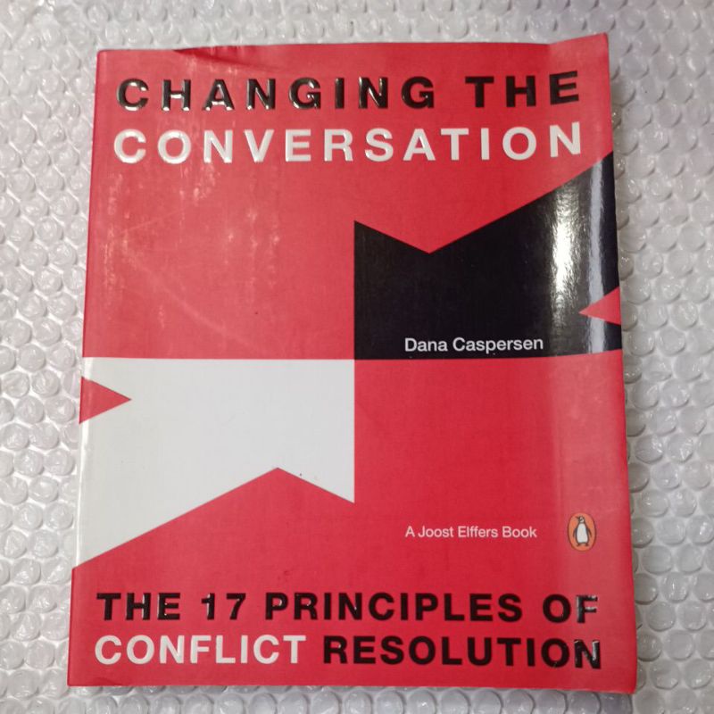 Jual CHANGING THE CONVERSATION THE 17 PRINCIPLES OF CONFLICT RESOLUTION ...