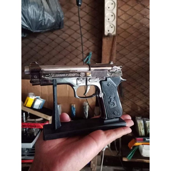 Jual Korek api ini unik dengan bentuk seperti pistol Revolver Python ...