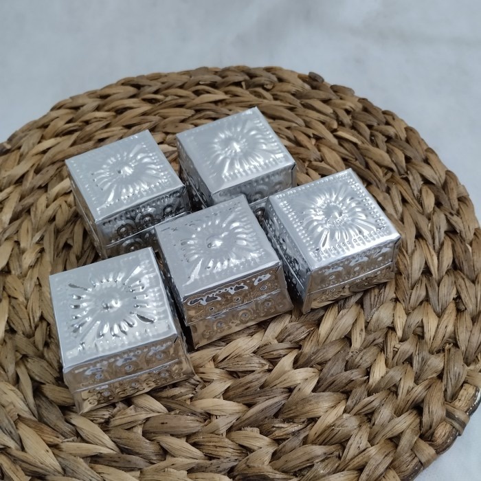 Jual kotak aluminium box tempat lilin | Shopee Indonesia