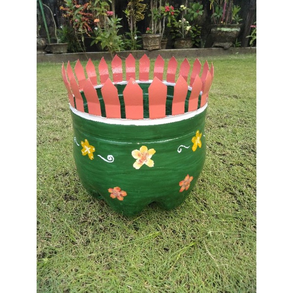 Jual pot bunga daur ulang galon lemineral | Shopee Indonesia