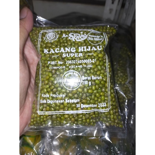 Jual Kacang Hijau Super Export Quality Merk Mr. Spicy Kemasan 250 Gram ...