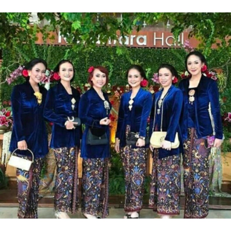 Jual KEBAYA BLUDRU KUTU BARU KARTINI BAJU ADAT WANITA JAWA PAKAIAN TRADISIONAL CEWEK SOLO JOGJA ...