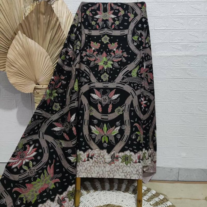 Jual 15 Motif Modern / Kain Batik Solo / Katun Premium Halus / Batik ...