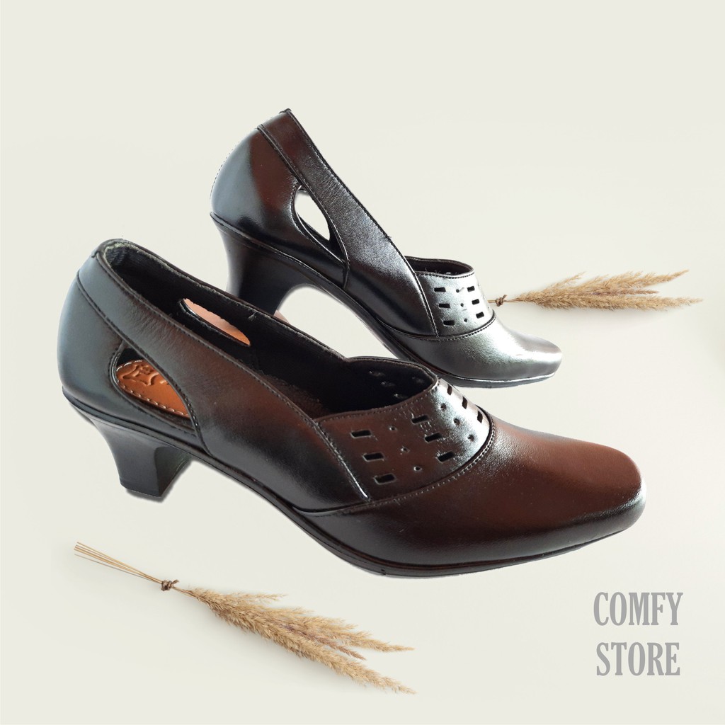 Jual Sepatu Pantofel Wanita Kulit Sapi Asli Heels 5 cm Hitam Coklat ...