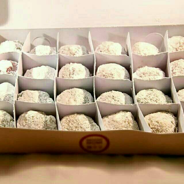 Jual Gonze - mochi momi box besar/moci cake/cemilan manis kue basah ...