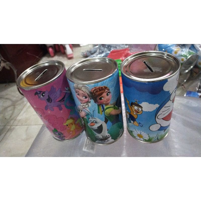 Jual celengan kaleng/celengan karakter/celengan murah | Shopee Indonesia Jual celengan kaleng/celengan karakter/celengan murah | Shopee Indonesia