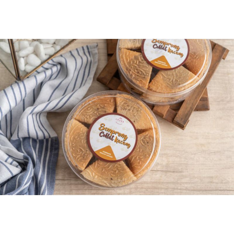 Jual Semprong Isi Coklat Kacang-Loves Semprong Choconut | Shopee Indonesia