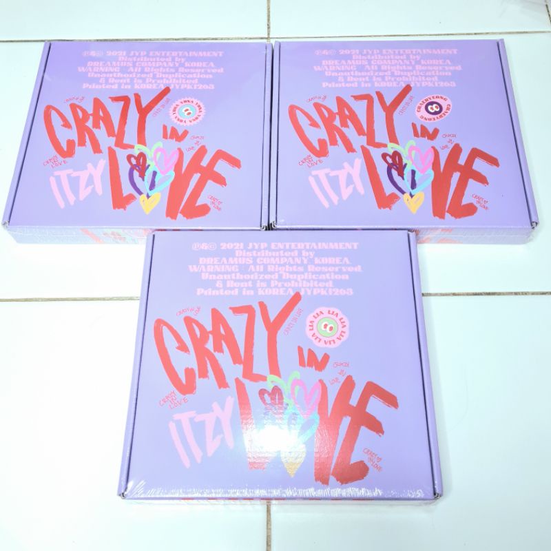 Jual (READY SEALED LIA ver.) ITZY Album - The 1st Album - CRAZY IN LOVE ...