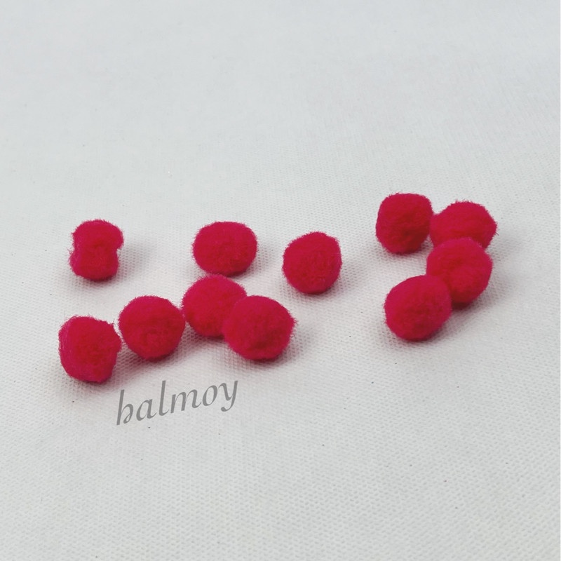Jual POM POM / BOLA BULU POLOS 20 MM WARNA MERAH ( 25 PCS ) | Shopee ...