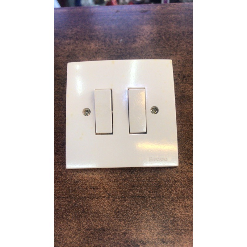 Jual SAKLAR SERI DOUBLE BROCO | Shopee Indonesia